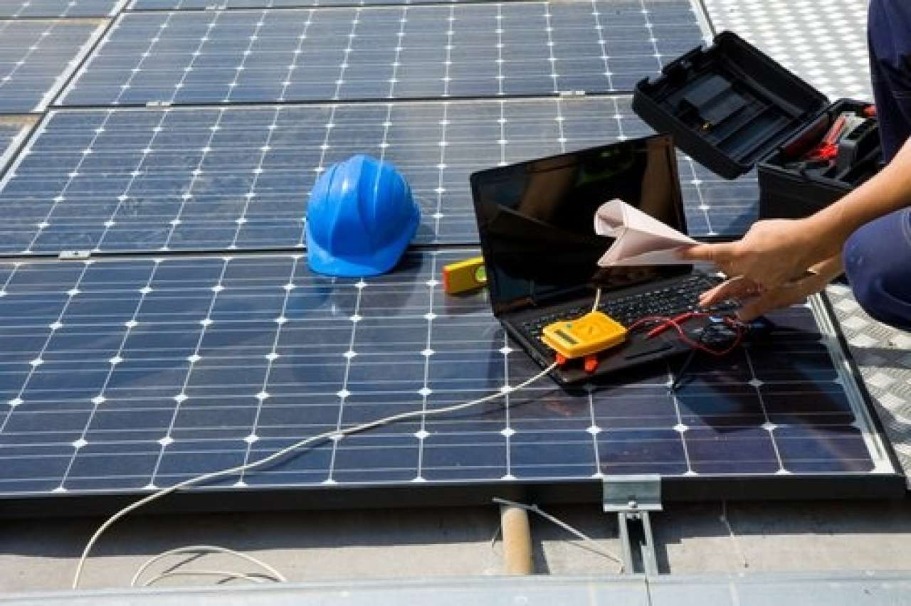 Testing Solar Panels – 4 Ways |Output, Amps & Wattage – Solars House